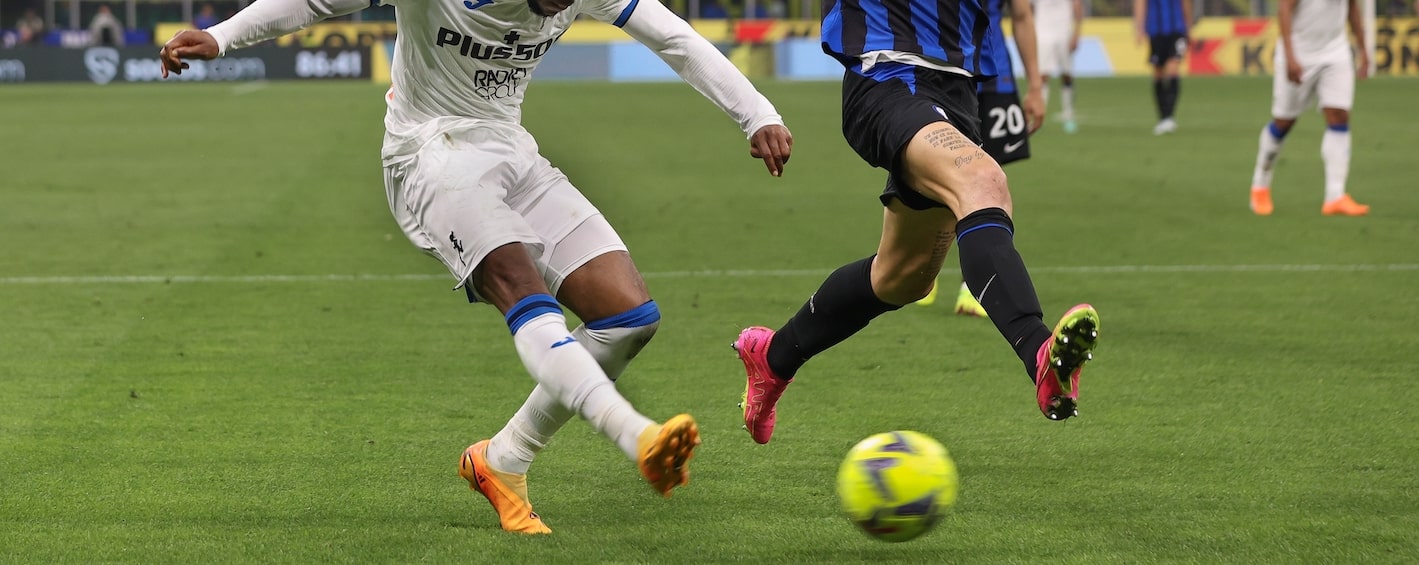 Crosses In Soccer Tips And Tricks For Utilising Crosses Crosses In Soccer Tips And Tricks For Utilising Crosses